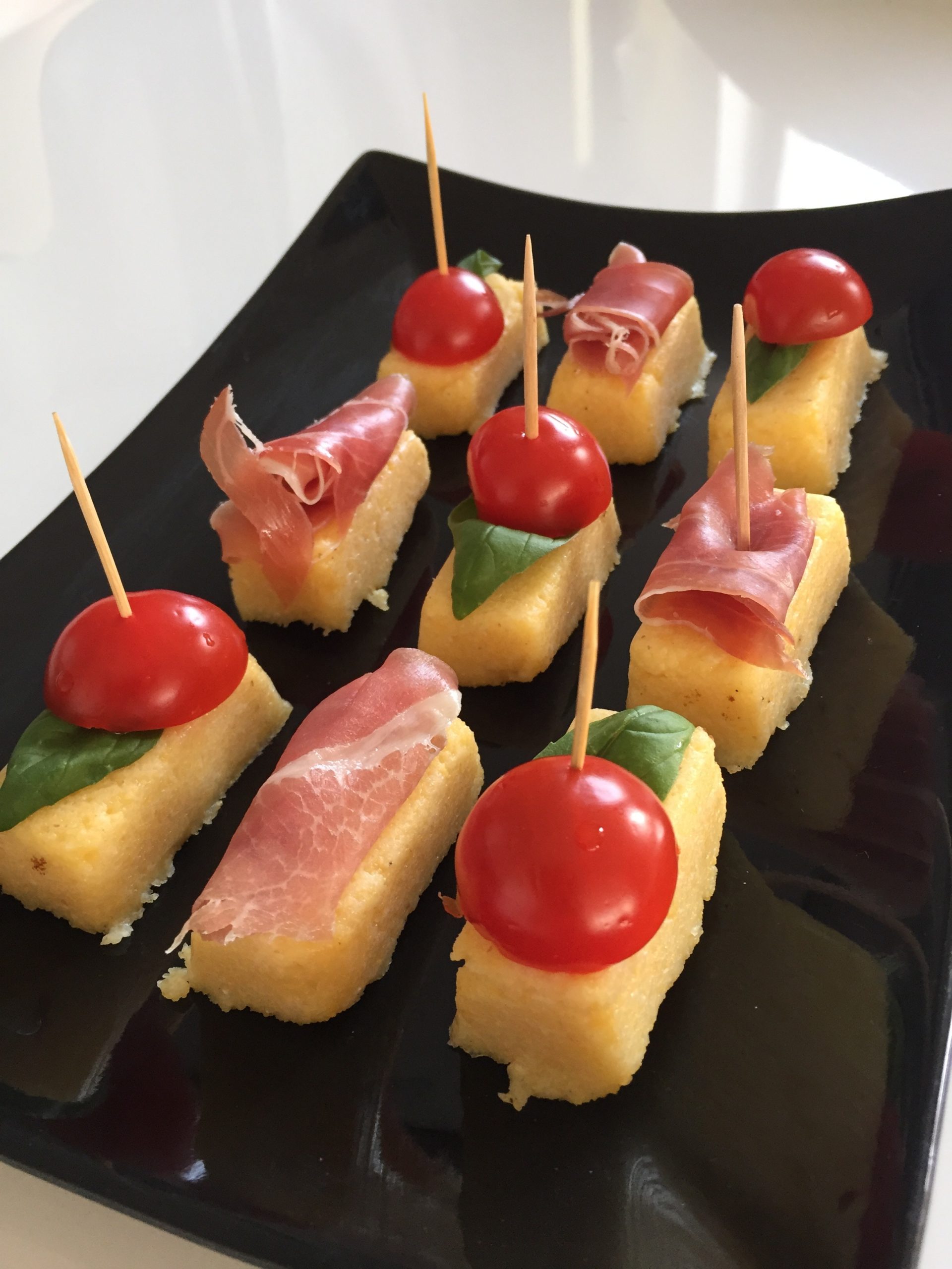 Lingots de polenta au parmesan pour l'apéro - Rachel Cuisine