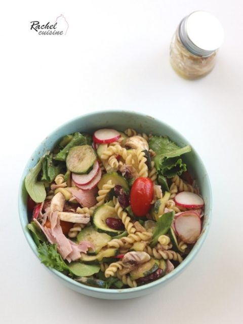 Salade pâtes, légumes, jambon et haricots rouges - Rachel Cuisine