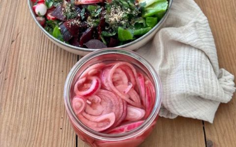 Pickles d'oignons rouges - Rachel Cuisine
